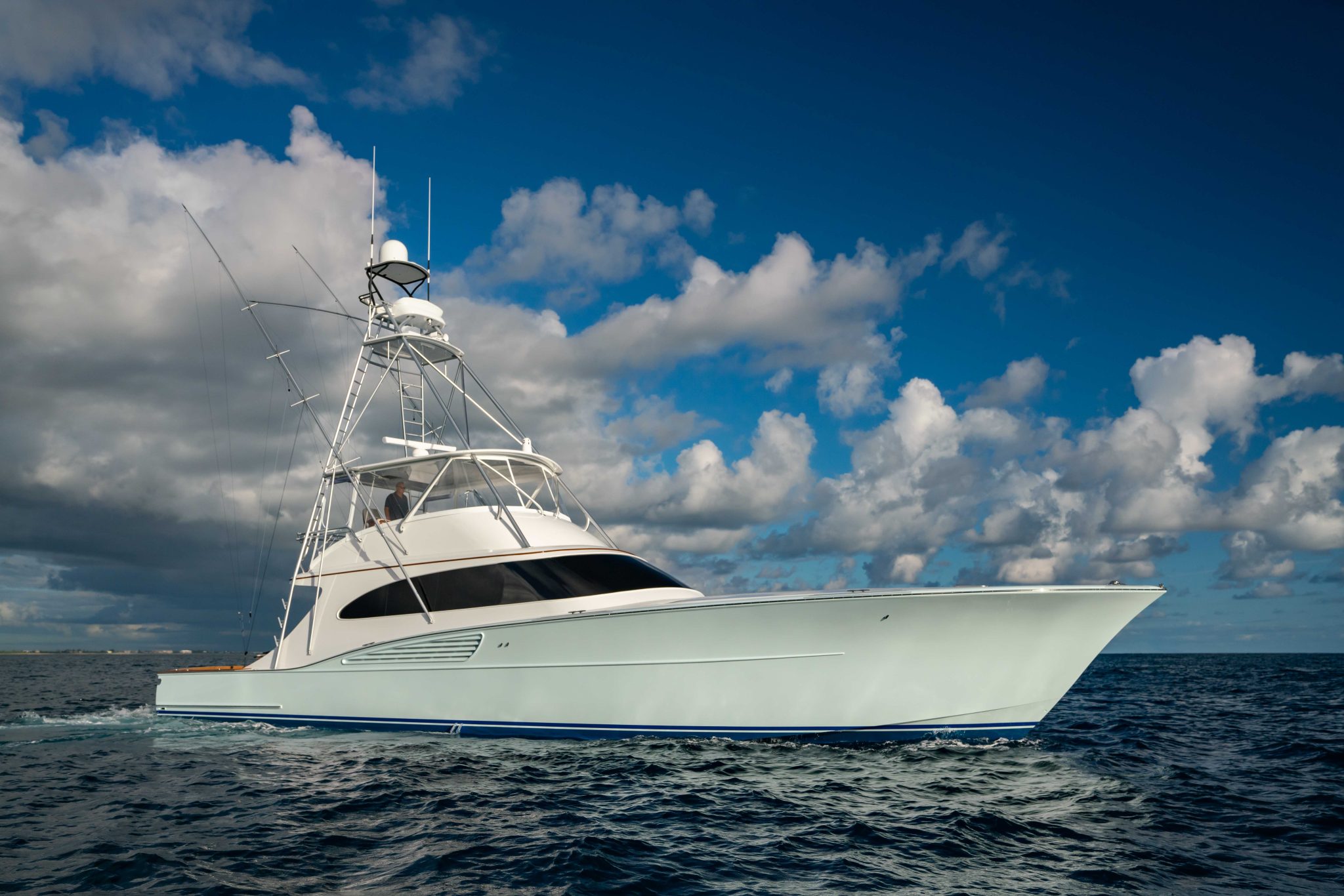 '71 FLYBRIDGE - Garlington Yachts